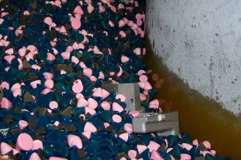 Tumble vs Vibratory Finishing: A Comprehensive Guide | Eaglemaster Inc.
